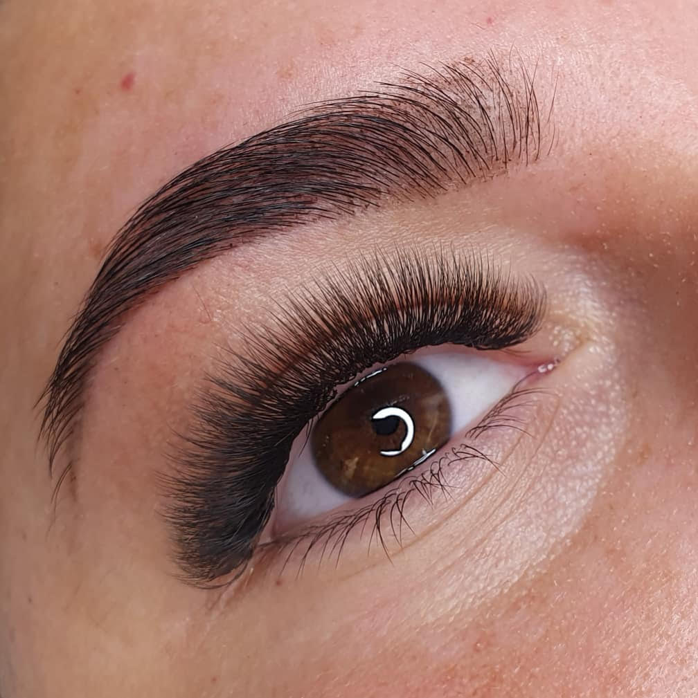 Mega Russian Volume Lash Extensions - Lashury Auckland
